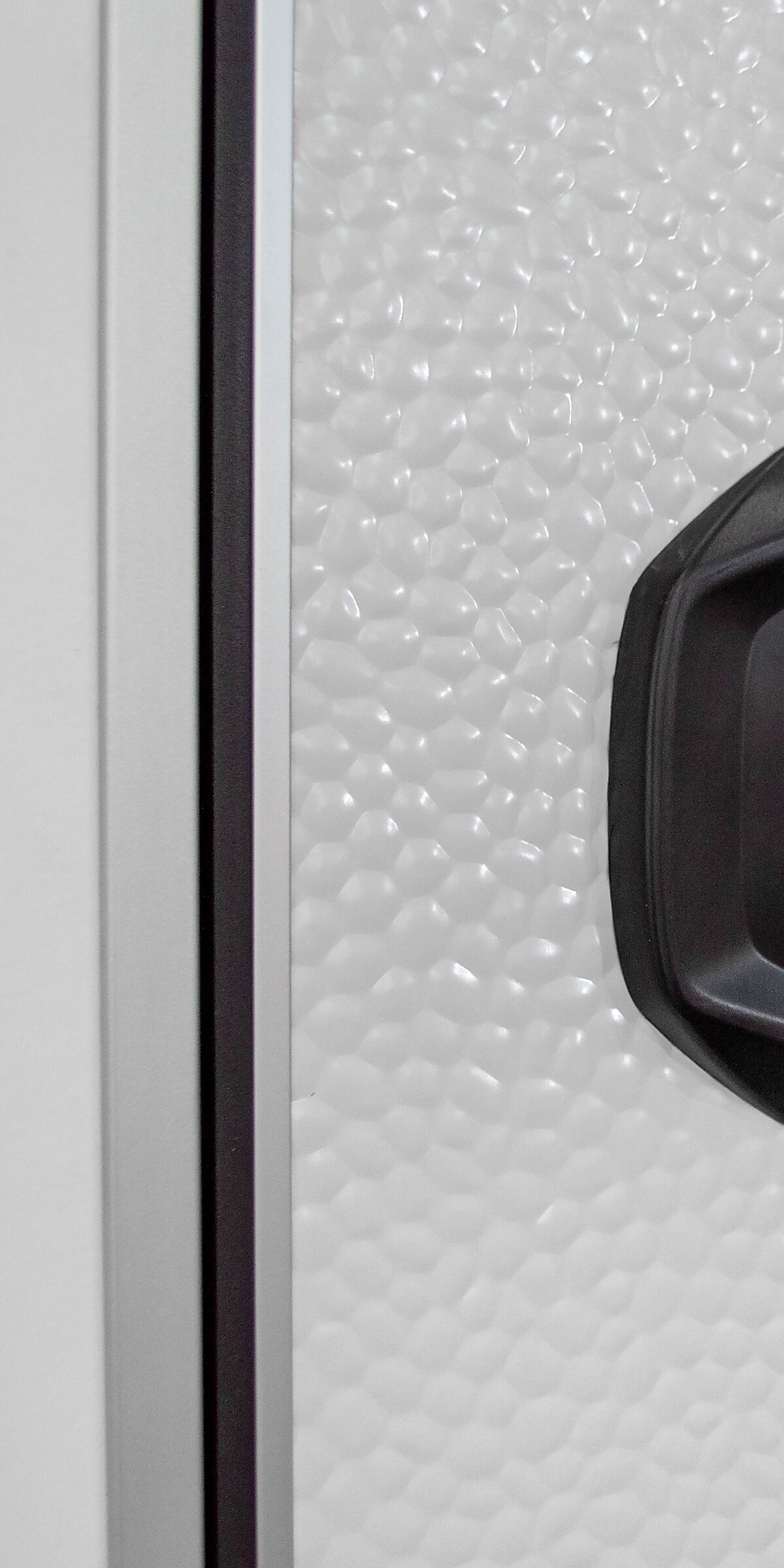 Caravan doors - Zambelli Caravanning